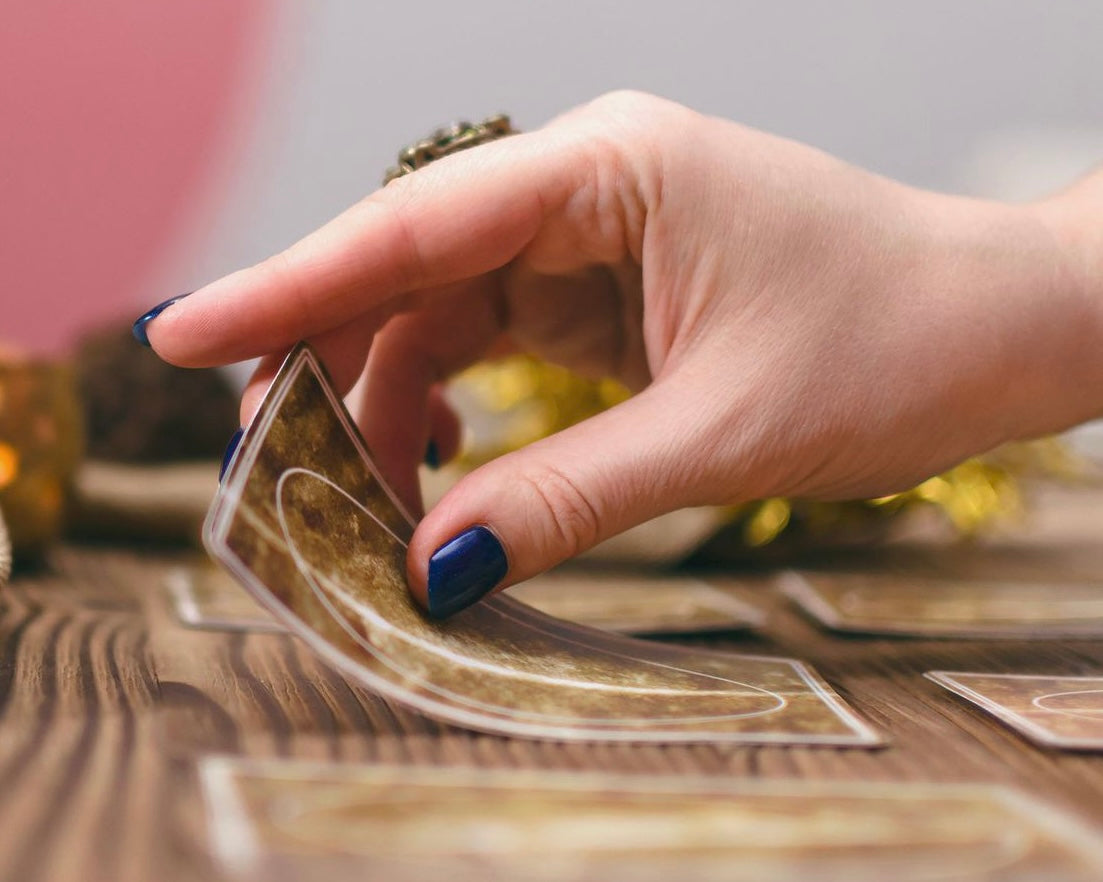 Psychic Medium | UK – Psychic Sisters