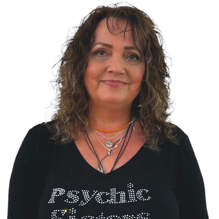 Meet The Readers – Psychic Sisters